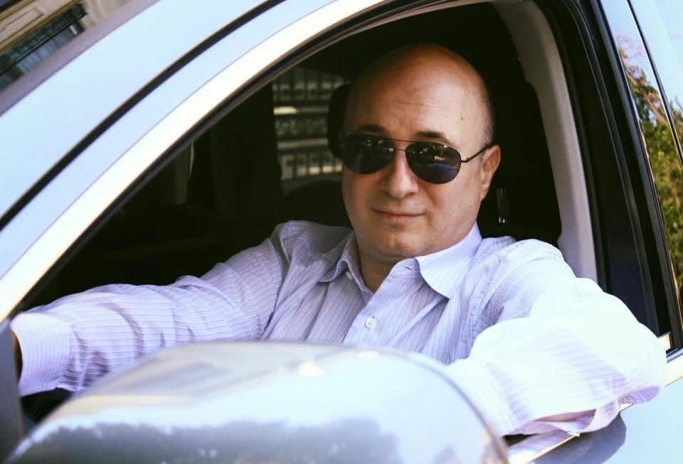 Codrin Ștefănescu i-a cumpărat lui George Simion o vacă bălțată, cadou de nuntă: Am luat două ...